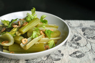 Vegetarianized.com | Braised Celery with Garlic Chips